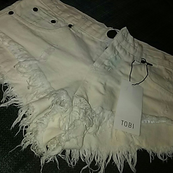 Tobi | Shorts | Nwt Tobi White Frey Denim Shorts Size 25 | Poshmark